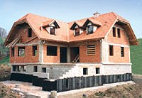 Tematski priročnik "OD IDEJE DO HIŠE" - Za vse, ki se lotevate gradnje ...